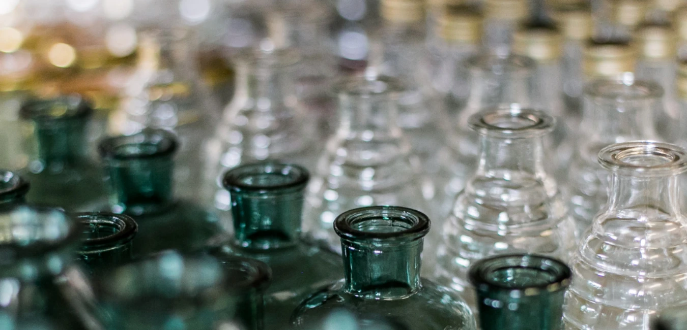 Make Your Beauty Image with premium cosmetics Glass Bottles - Valiant Glass